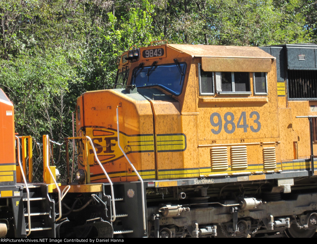 BNSF 9843